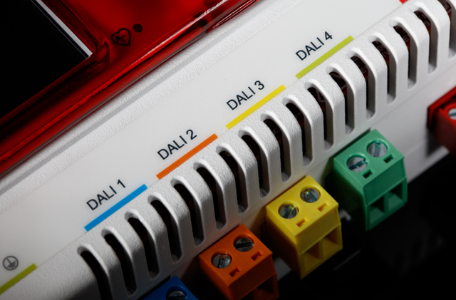 Ny DALI-2 Multimaster Controller fra Helvar til intelligent lysstyring